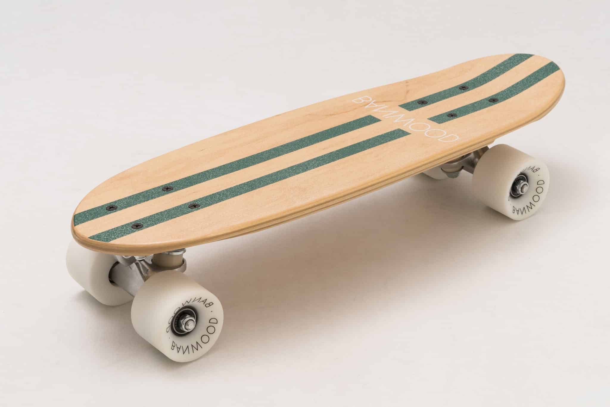 Skateboard Green – ines_essentials